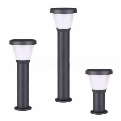 China Solar Stake Lawn Lights Warm White Auto On Off Villa Courtyard Lighting for sale