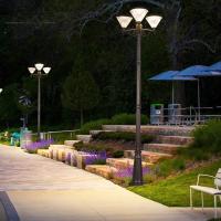 China 4.5W 6000K 3000K Solar Powered Garden Lights IP65 Daylight Weatherproof 2835 Light Source for sale