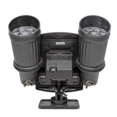 China Dual Head LED Outdoor Solar Spotlights IP65 With PIR For Garden Lighting for sale