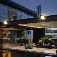 China LED Solar Flood Light With IP66 Waterproof Dusk to Dawn for Garage & Driveway for sale