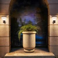 China LED Solar Wall Light With Dusk to Dawn & High Brightness for Patio & Porch for sale
