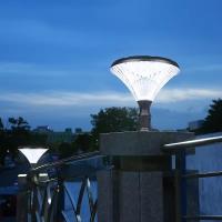 China LED Solar Pillar Light With High-Efficiency Solar Panel 2000mAh Battery For Poolside Fence Pillars for sale
