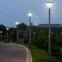 China Solar LED Outdoor Lights Waterproof Solar Garden Lights with Auto On/Off for sale