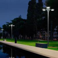 China Super Bright Solar LED Garden Lights LED Outdoor Lights with Motion Sensor for sale