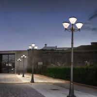 China Solar Landscape Lights Energy Efficient Outdoor Lighting for Garden Pathway Illumination for sale