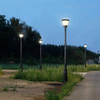 China Waterproof Solar Garden Lights Energy-Saving LED Auto On/Off for Patio Yard Decor for sale