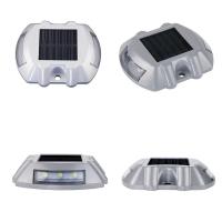 China Solar Road Stud Light Outdoor Waterproof Reflective Traffic Warning Auto Charging for sale