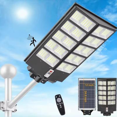 China Factory Direct Wholesale 4-10 Meters Solar Street Light Waterproof Super Bright for Rural Yard Outdoor Lighting Municipal Construction Projects for sale