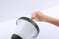 China IP65 Waterproof Solar Garden Light with Dual Color Temperature (6000K/3000K) and LiFePO₄ 7000mAh Battery for sale