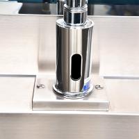 China 304 Stainless Steel Hospital Medical Scrub Sink with 40-80L Tank and 2000W Heater for Surgical Wash Applications for sale