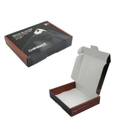 China Certificate Small Batch Hard Three-layer Corrugated Mailer Box for Clothing Packaging for sale