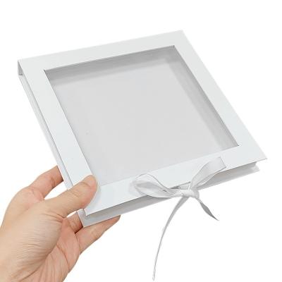 China Eco-Friendly Custom Magnetic Flap Cardboard Necklace Packaging with Transparent Window for sale