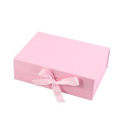 China Custom Logo Size Luxury Magnetic Flip Wig Cosmetic Packaging Gift Box With Ribbon Magnetic Closure for sale
