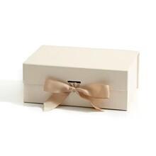 China Customized Logo Recyclable Folding Paper Magnetic Box For Jewelry Cosmetic Packaging Gift for sale
