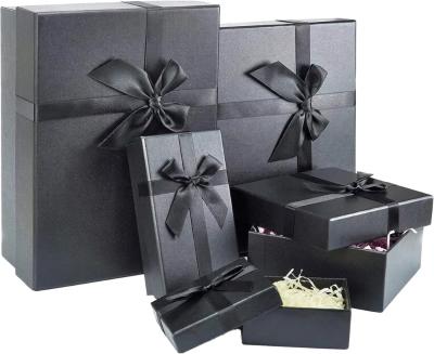 China Custom UV Logo Recyclable 2pcs Cardboard Packaging Lid And Base Gift Box With Bow For Clothes Shoes Cosmetics for sale