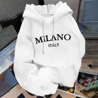 China Unisex Four-Season Wear Hoodie with Hoodie Neckline for Year-Round Comfort for sale