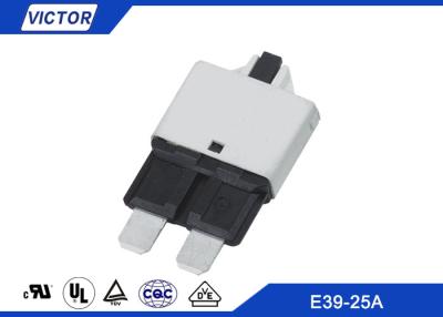 China 135% Trip 12v Circuit Breaker Automotive No Fuse Change Problem for sale