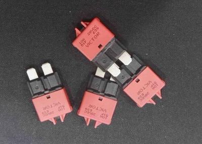 China Manual Reset Normal Closed DC Circuit Breaker 5 - 30A 14Vdc 5A 28Vdc Fuse Blade for sale