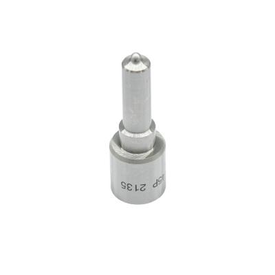 China DLLA145P2135 Common Rail Denso Injector Nozzle 145 Degree Spray Angle Diesel Fuel for sale