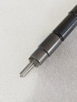 China 095000-6240 Common Rail Fuel Injector Assembly for sale