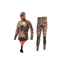China Neoprene Wetsuit with Hoodie Unisex Long Sleeve 3mm Thickness UV Protection SPF 50+ for sale