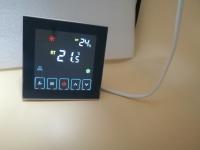 China 3/2 Way Valve Control Fan Coil Unit Thermostat With Colorful LCD Display for sale
