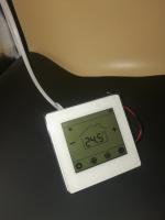 China Low Power Consumption Bacnet Thermostat Smart Wired Controller For Water Fan Coil Units for sale
