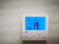 China High Accuracy Digital Fan Coil Thermostat Wireless Fan Coil Thermostat for sale