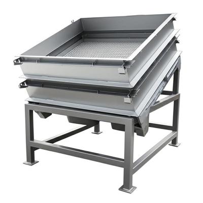 China One to Five Layers Of Screen Vibrating Screen Incorporating Three Dimensional Movement For Optimized Material Separation for sale