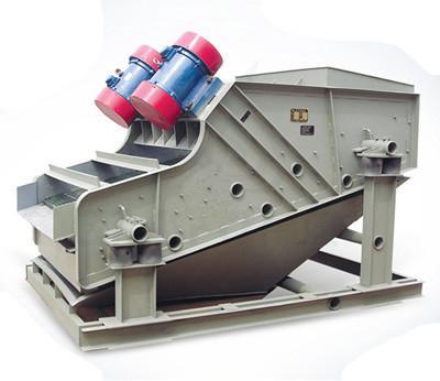 China Heavy Duty Linear Vibrating Screen Machine with 380V Power and 10-500 t/h Capacity for Industrial Screening for sale