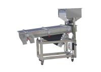 China SS 316L Rectangular Vibrating Separator 500x2000mm Linear Sand Screening Machine for sale