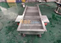 China Food Grade Stainless Steel Linear Vibrating Screen 450x1500mm for Black Soya Bean for sale