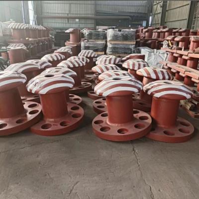 China HT200 Cast Iron Mooring Bollard 550KN Capacity P-Shaped Design for Ports and Docks for sale