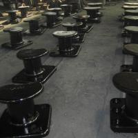 China 80T Kidney Type Cast Iron Mooring Bollard for Small Boat Docking Pier for sale