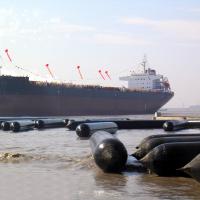 China 1.5m x 10m Ship Launching Airbag Rubber Landing Airbags for Vessels Up to 5000 Tons for sale