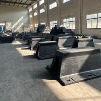 China EPDM Marine V Rubber Fender Square Hollow Dock Fender 500H 1500mm CCS BV for sale