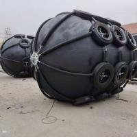 China ISO17357 Certified Marine Rubber Fender with High Energy Absorption and Customizable Size for Ship Berthing Protection for sale