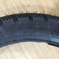 China Qingdao Loading Port 3.00-18 Motorcycle Tyre with Tire Casing for sale