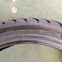 China Black Natural Rubber Motorcycle Tyre 90/90-17 6PR for Durable Performance for sale