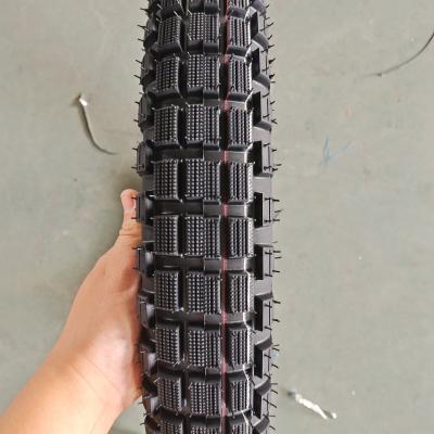 China 3.00-18 Motorcycle Tire 35-55% Natural Rubber 6PR 8PR Black OEM for sale