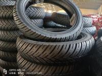 China 120/70-17 Motorcycle Tires Tubeless TT TL 45% Rubber Content for Custom Ride for sale