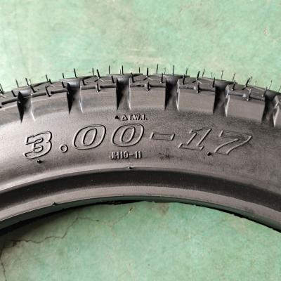 China Motorcycle Tire 3.00-17 Supermoto 6PR 8PR Natural Rubber Long Lasting Tensile Strength for sale