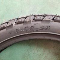 China Motorcycle Tire 3.00-18 TT TL 6PR 8PR Natural Rubber 20000 km Work Life for sale