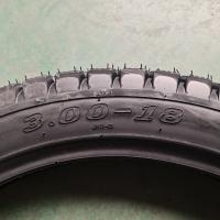 China Tubeless Motorcycle Tyre 2.75-17 3.00-18 Steel Nylon 6PR 8PR Natural Rubber for sale