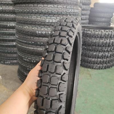 China Natural Rubber Motorcycle Tyre 3.00-18 Tubeless Tire 35%-55% Rubber Content 6PR for sale