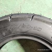 China 10 Inch Motorcycle Tire 110/90-10 6 Ply Rate Black Rubber 35%-55% Rubber Content for sale