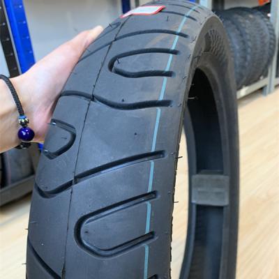 China 110/80-17 Motorcycle Tire 6PR Natural Rubber 20000 km Work Life Durable Construction for sale