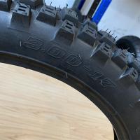 China Maxxis Motorcycle Tire 300-17 for Bajaj Boxer 6PR 8PR Natural Rubber 35-55 Percent for sale