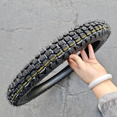 China 250x17 Motorcycle Tire 6PR 10.5 Tensile Strength Deep Pattern Design for sale