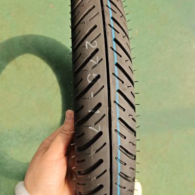 China Long-Lasting Tubeless Motorcycle Tire with Deep Design Pattern for sale